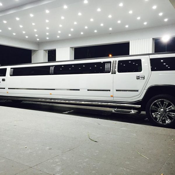 Stretch Hummer (16 persons) – White or Black | Triple Hummer Limos